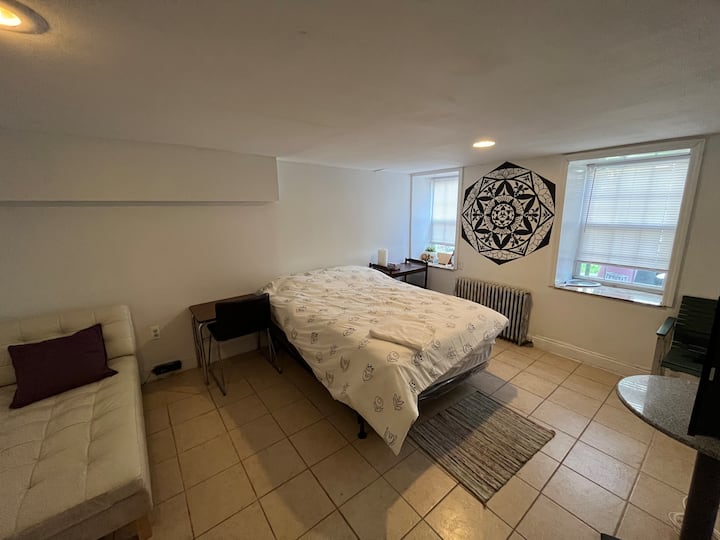 Cozy One Bedroom Condo In Union City - Queens, NY