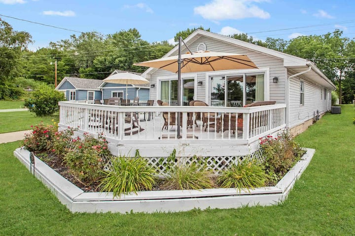 Beautiful Home 25 From Nd.  Pontoon/jet Ski Rental - Constantine, MI