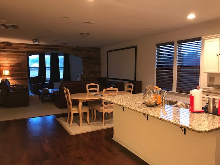 Tv Projector ⭐️ Big House In The Blackman Area ⭐️ - Murfreesboro, TN