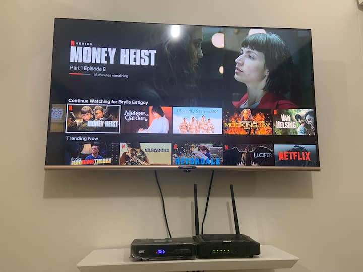 Relaxing Staycation With Free Wifi And Netflix! - Quezon City