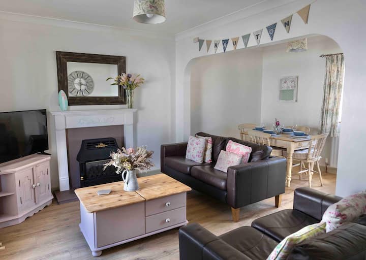 Cosy 2 Bedroom Cottage Close To The Best Beaches! - Braunton