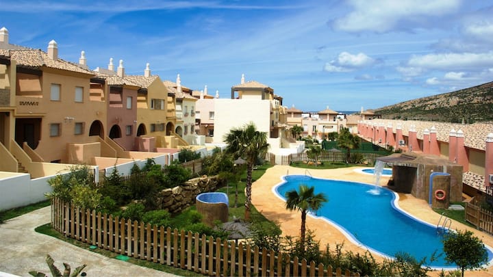Adosado En Urbanización Con Piscina. Zahara Pueblo - Zahara de los Atunes