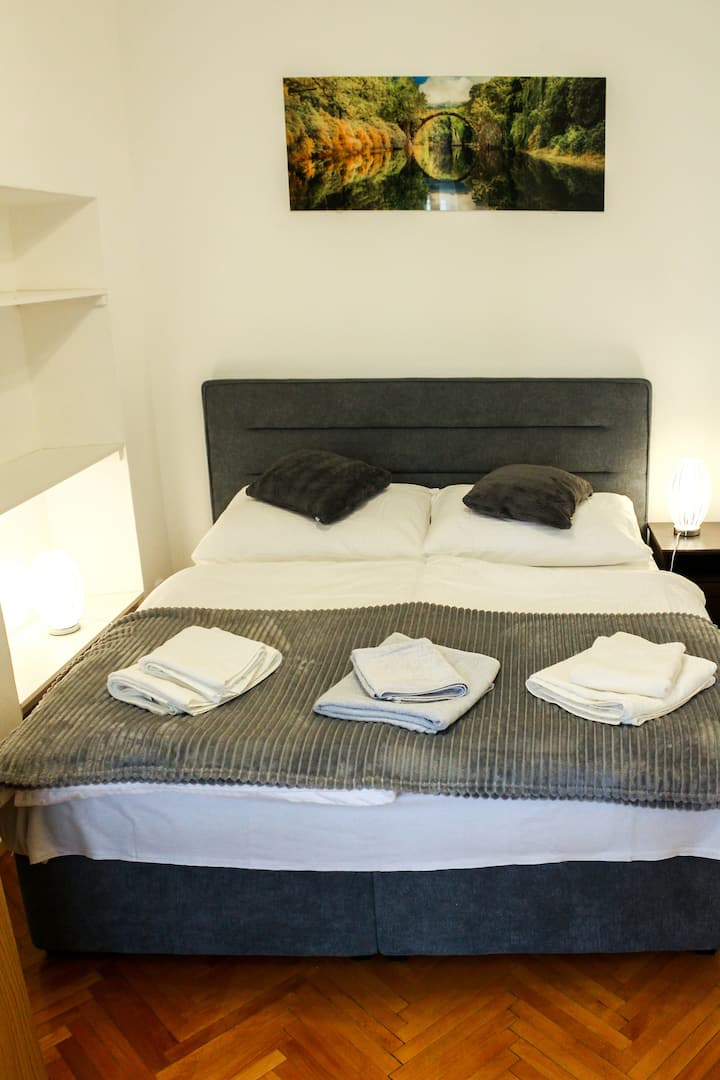 Beautiful Modern Apartment In The City Center - Prága