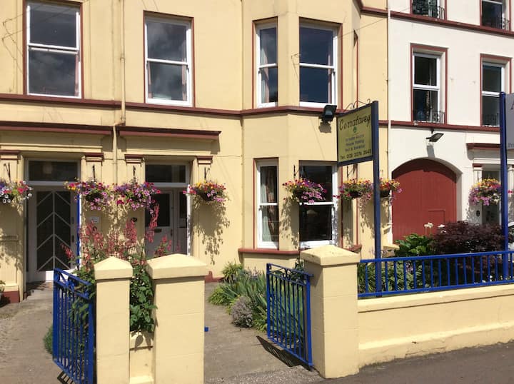 Twin Ensuite Room In Ideal Ballycastle Location - Ballycastle