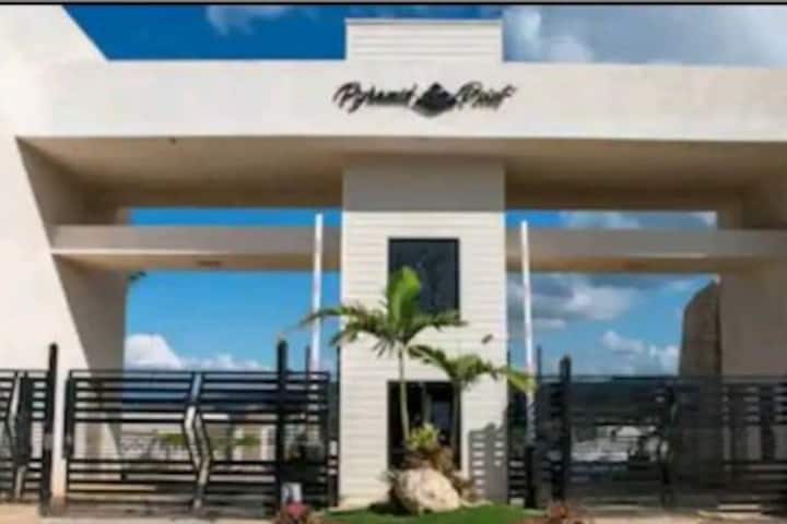 Memories @ Pyramid Point - Ocho Rios