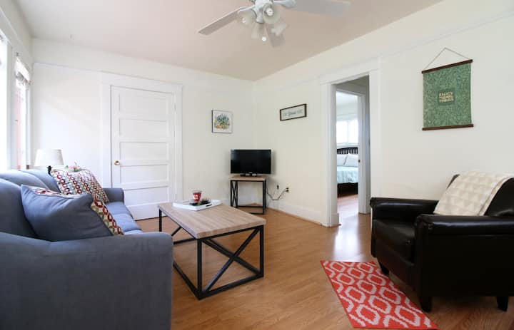 Downtown/hillcrest Cottage - San Diego, CA