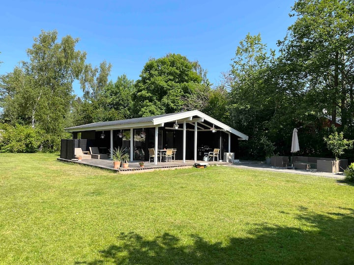 Hyggeligt Sommerhus Tæt På By Og Strand - Ebeltoft