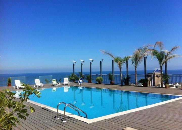 Fully Furnished 1 Bedroom Chalet Next To The Beach - Lebanon