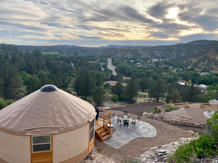 Yurt Overlook #8 w/AC and Private Bath(King Suite) - Yurts for Rent in ...