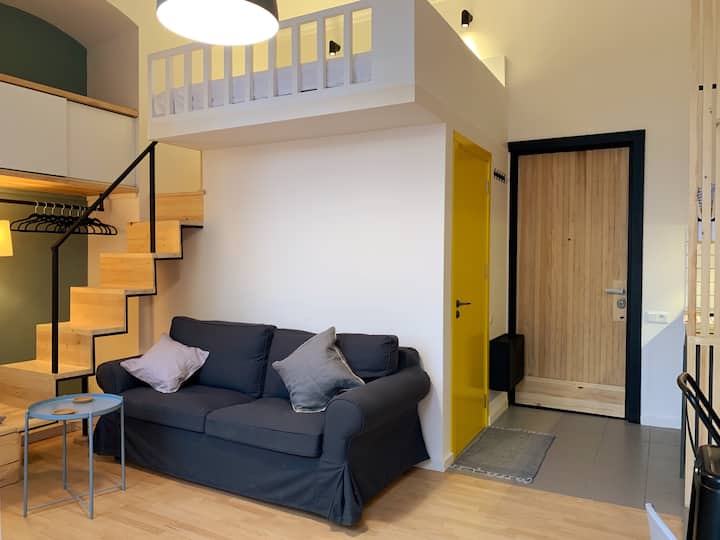 "Bright Apartment"  Very Central Tbilisi - Tiblissi