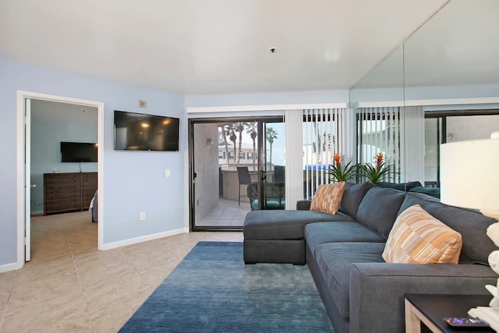 Steps To The Sand Remodeled Condo - San Diego, CA