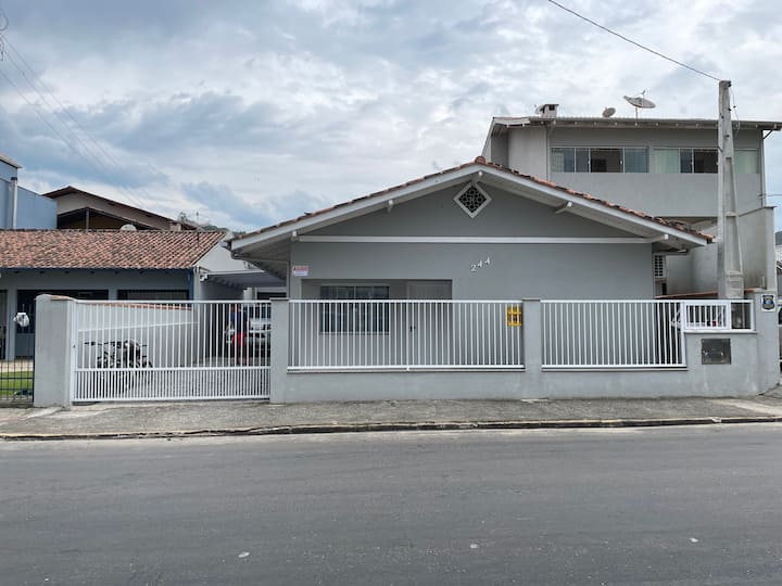 Belíssima Casa No Centro De Porto Belo Próx. Praia - Santa Catarina, Brasil