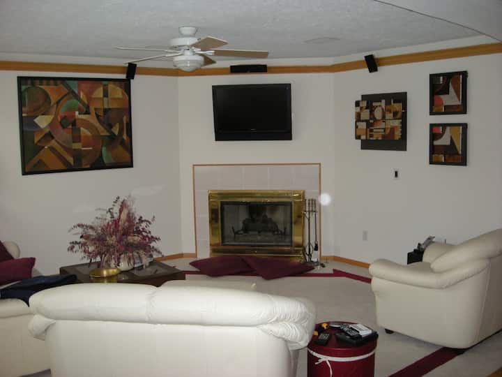 West Akron (Montrose/copley/fairlawn) Upscale Home - Peninsula, OH