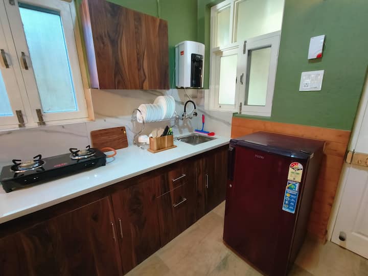 Eco Farmstay Cottages #1 - 다람살라