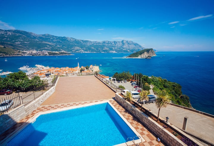 Swimming Pool And Sea View: 10 Min To Old Town - Budva