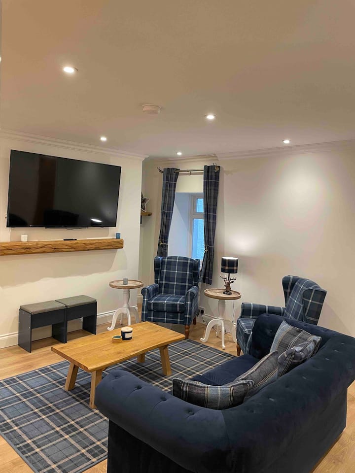 Modern Cottage With Hot Tub, Central Kirkcudbright - Kirkcudbright