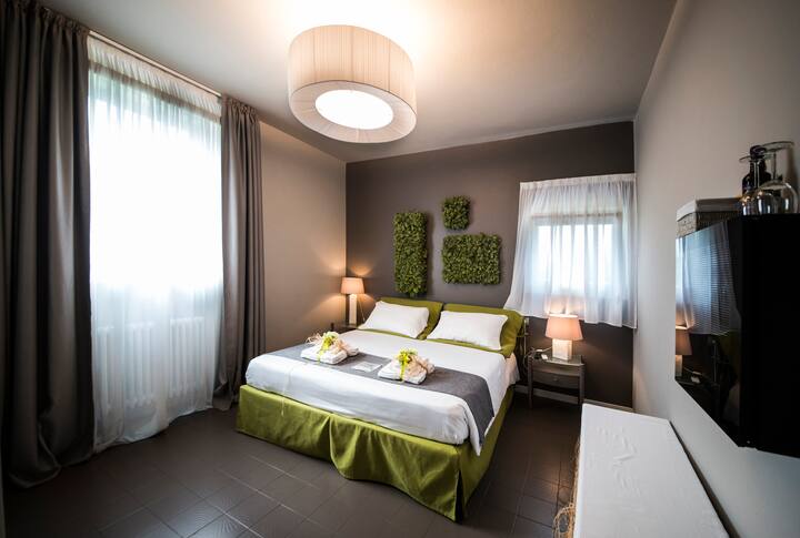 Grren Room -Double Room-included Breakfast - Clusone