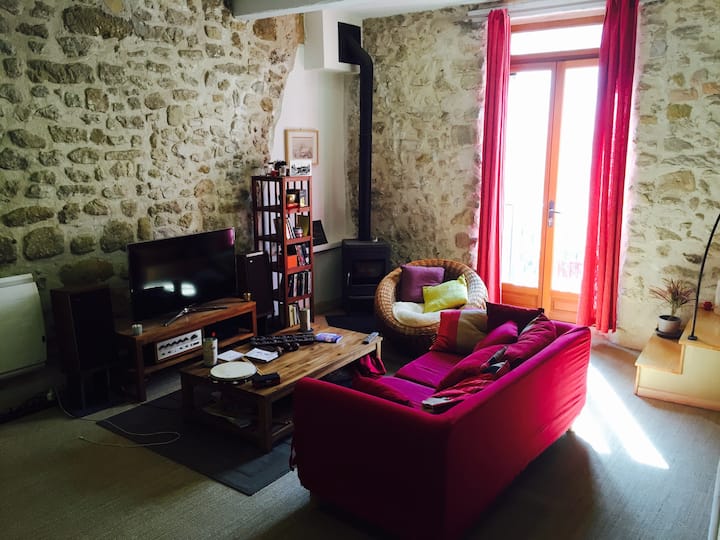 Chambre Dans Belle Maison Au Calme Lambesc Centre - Lambesc