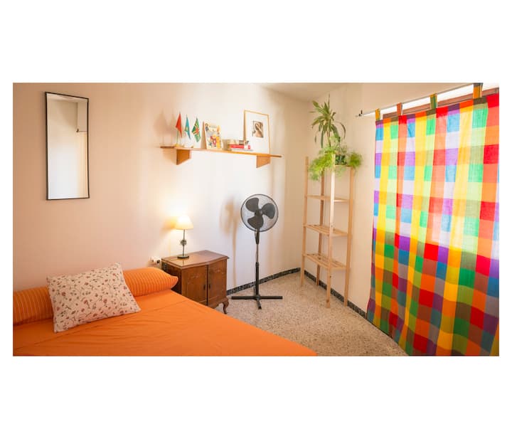 Nice Central Room - Almería