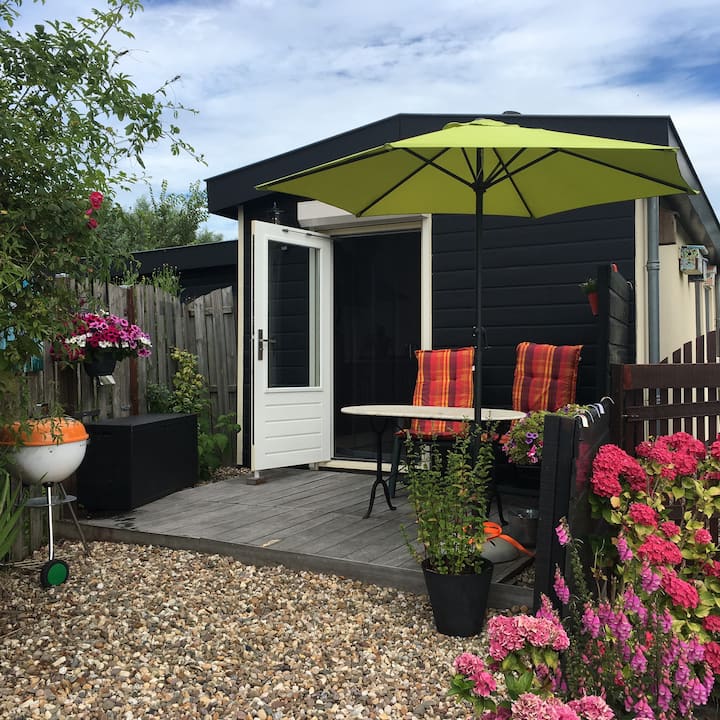 Vrijstaand Vakantiehuis, Privé Tuin Aan Het Water - Amsterdam