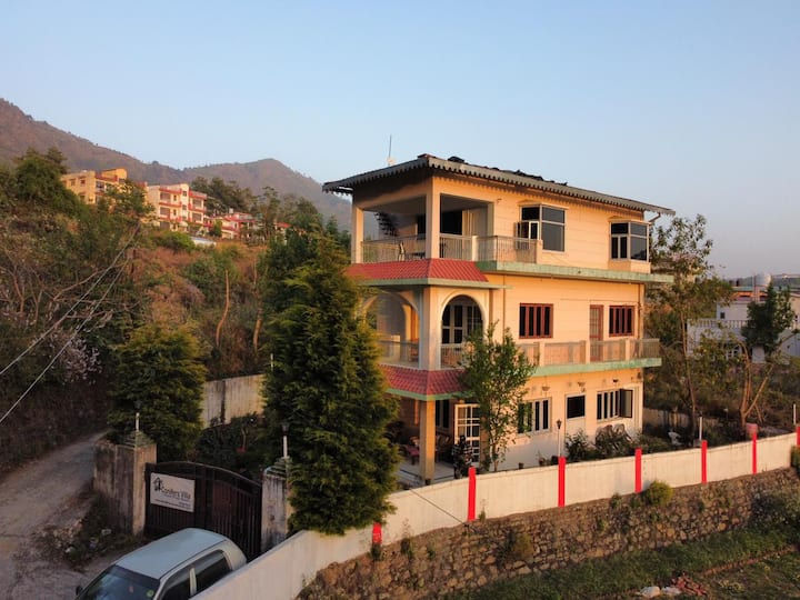 Bhimtal Holiday Rentals & Homes - Uttarakhand, India | Airbnb