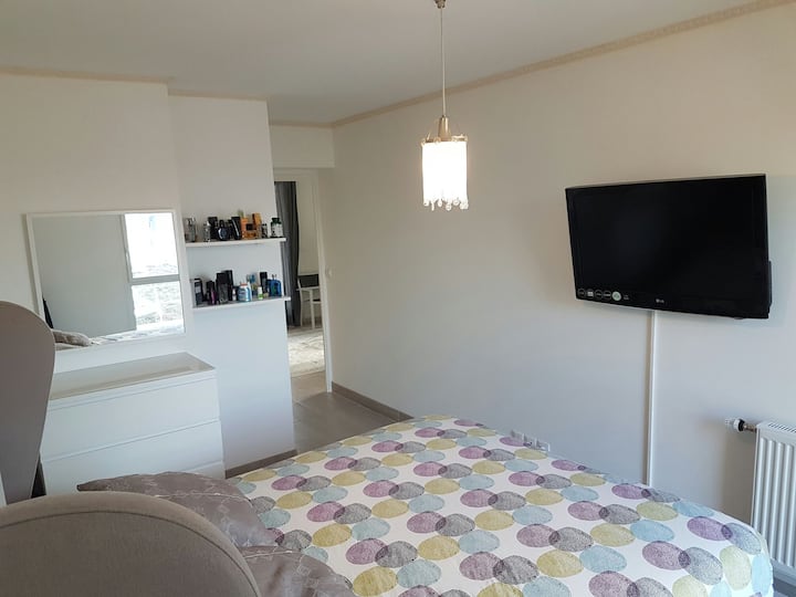 Simplement Confortable (Promotion) - Colombes