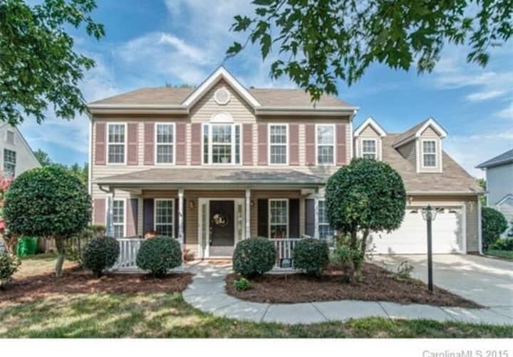 Entire Home In A Safe/super Convenient Location - Steele Creek - Charlotte
