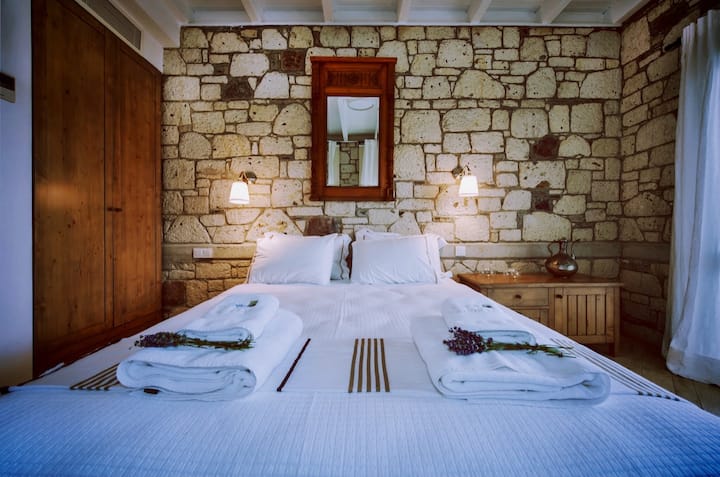 Feel Peace In Our Stone House - Çeşme