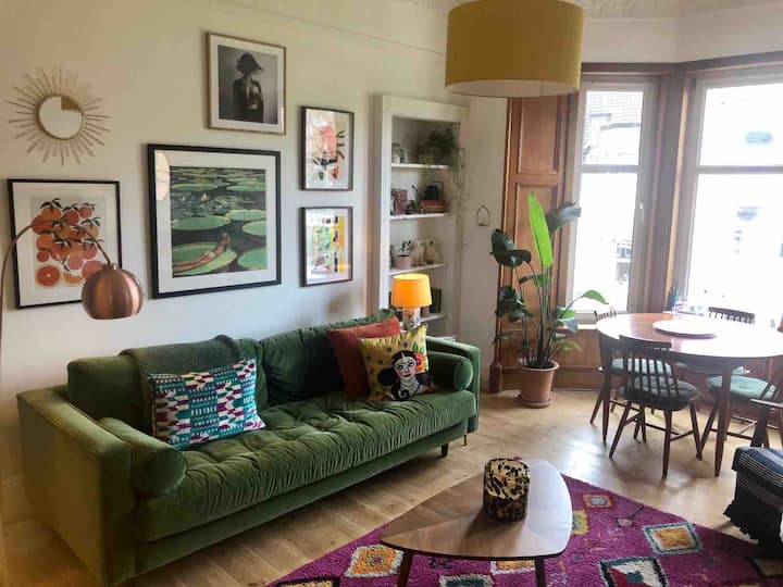 Stylish 2 Bedroom Apartment Close To City Centre - Glasgow
