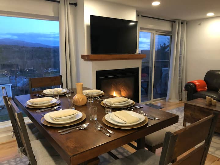 Fully Renovated, Mountain View, 3 Bedrooms, Pool - Stowe, VT