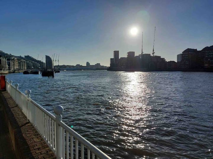 Happy Place River Thames - Chelsea