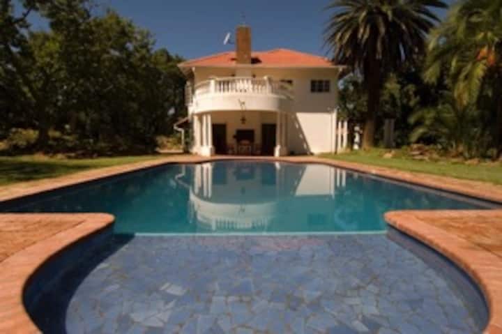 Superb Historic Elegance On Orange Grove - Harare