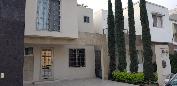 Casa Especial Para Empresas O Familias - Monterrey