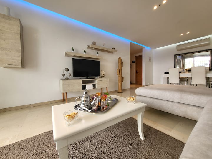 Cosy Appart ; Terrasse Et Parking ; Casablanca. - Casablanca