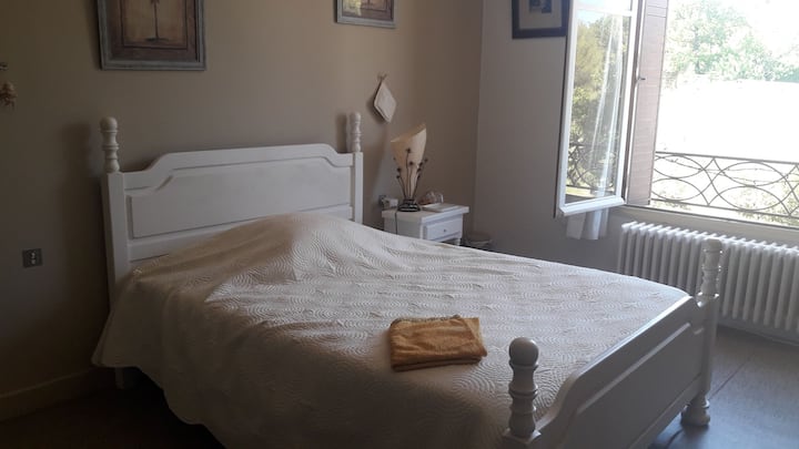La Maison Du Bonheur Chambre Du Potager - Venasque