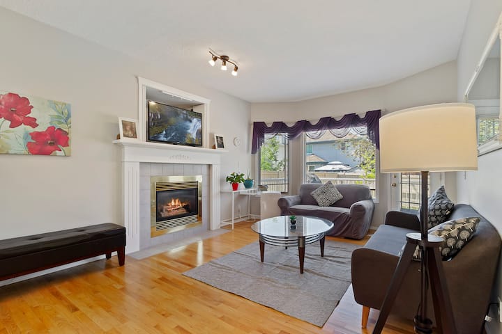 Entirebungalow*7bed*sprucemeadow - Calgary