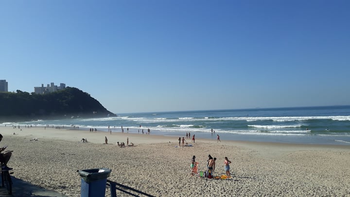 Praia Do Tombo - 200 Metros Da Praia ! - Santos, Brasil