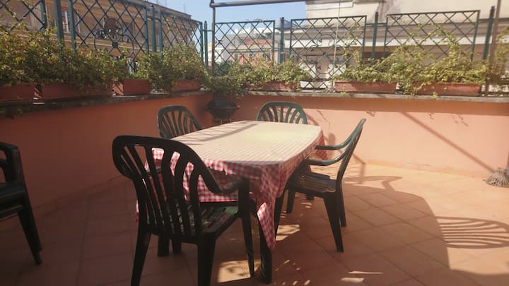 Lovely Penthouse Ideal For Families. - Rome