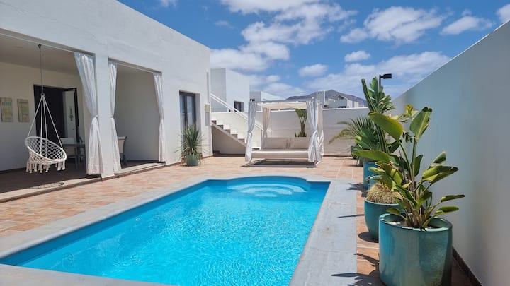 Room With A/c, Own Entrance And Private Bathroom - Playa Blanca