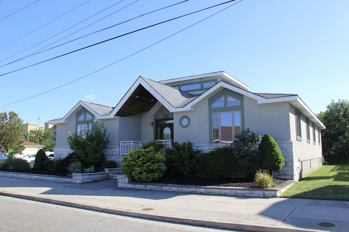 4br/3.5ba, 1 Block To Diamond Beach! - Wildwood Crest, NJ