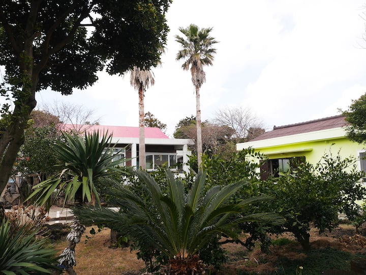 마낭하우스#5_조용한 마을에 위치한 복층팬션 - Jeju-si