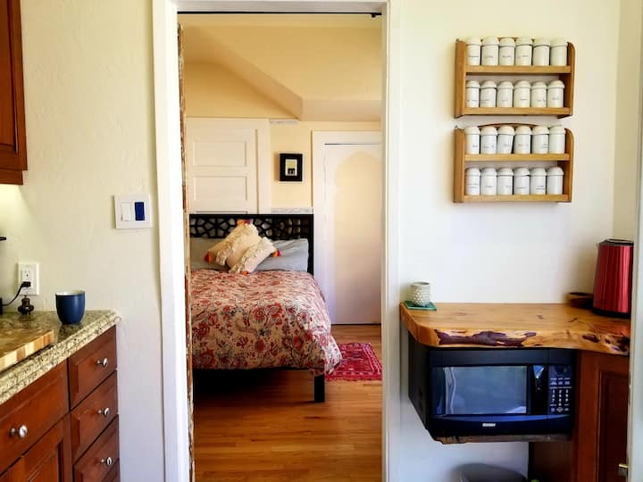 Tiny House Suite - Great Location & Private Entry - バークリー, CA