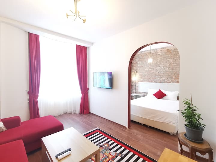 Comfy And Stylish Flat At Taksim City Center Z-6 - Maslak