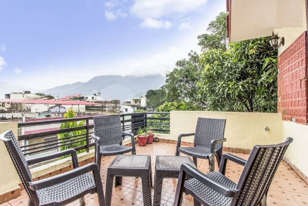 20 Homestays In Rishikesh (2022) | Updated Deals, Latest Reviews, Photos