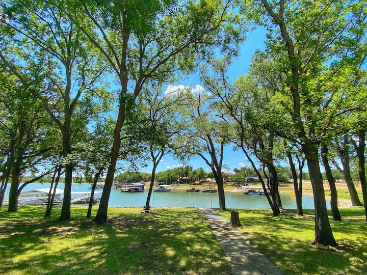 Shady Shores Retreat On Lake Brownwood - Brownwood, TX
