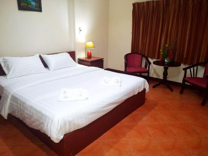 Free Wifi & Utilities, As Home At Jomtien Beach - Pattaya City