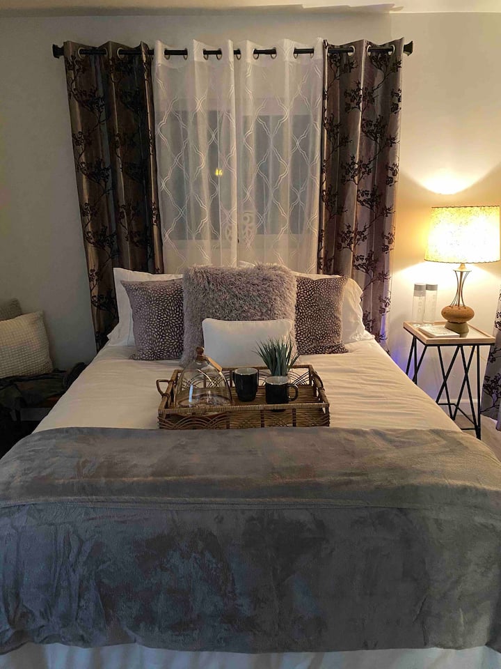 Cozy Marina Gem: Bath,desk,beach - Marina del Rey