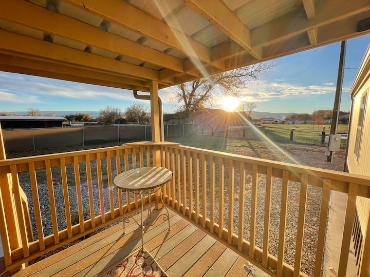 Cozy 3 Bedroom Home.  Close To It All! - Grand Junction, CO
