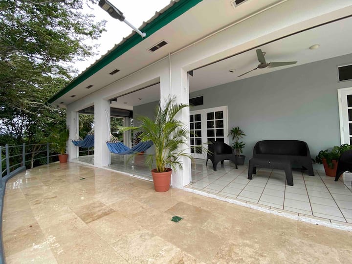 Mountain Oasis With Pool & Views In San Juan - San Juan, Puerto Rico