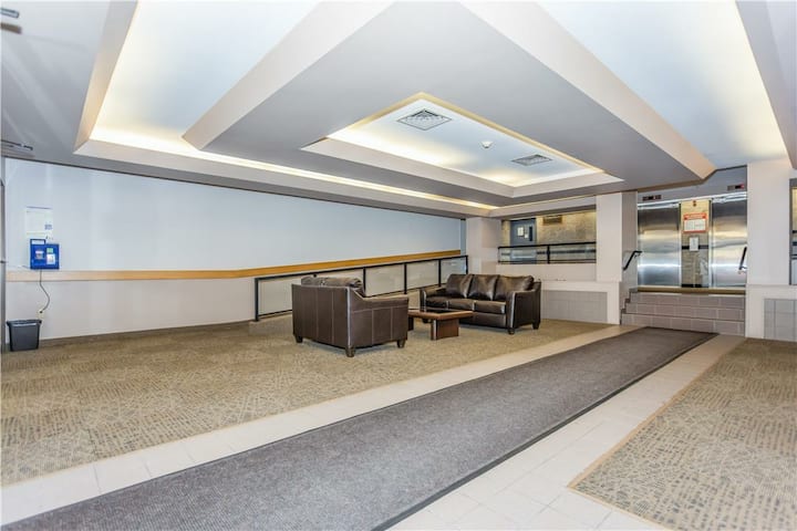 💥⭐Prime Location On Pembina Hwy💥⭐ - Winnipeg